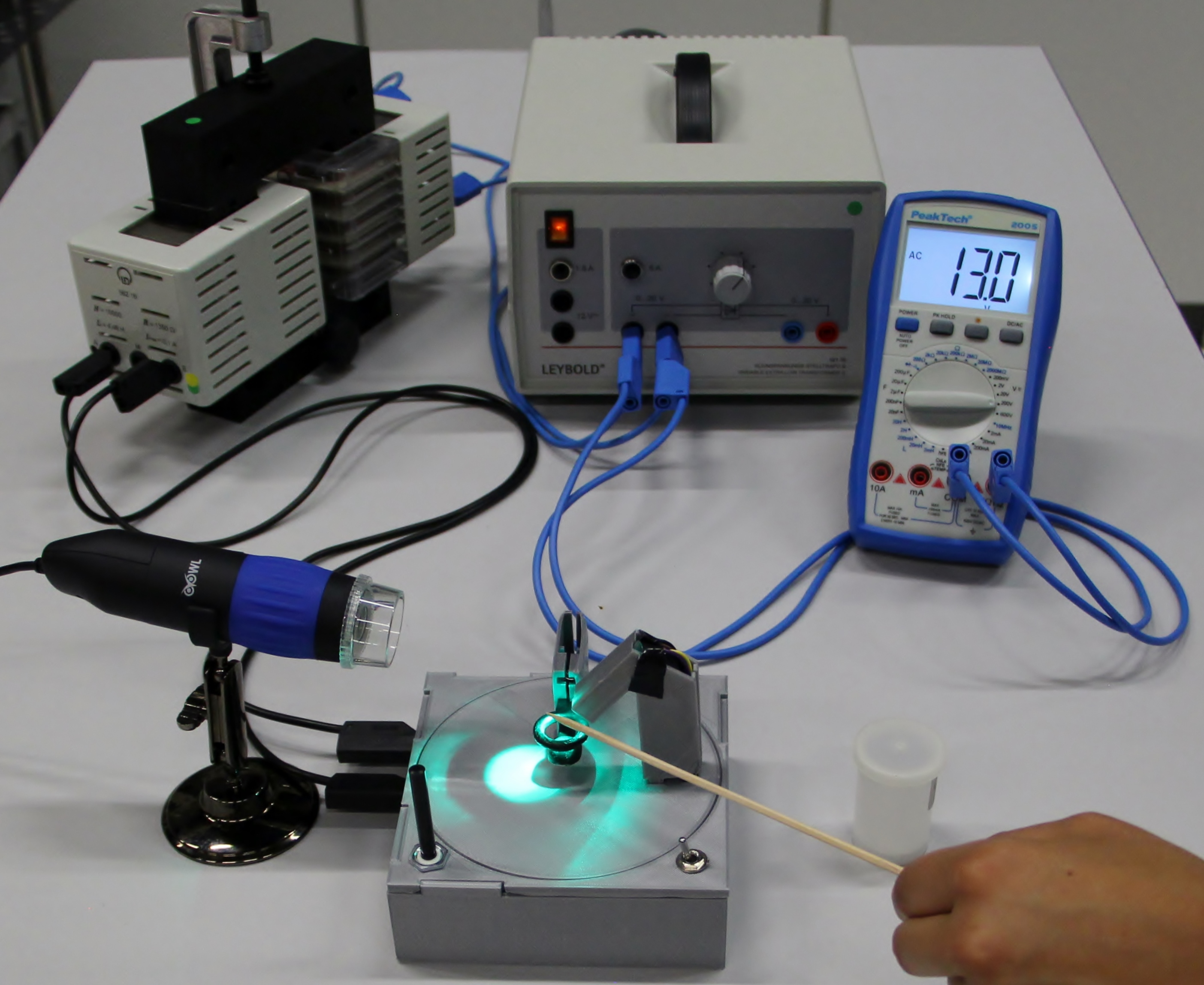 3D-Printable Quadrupole Ion Trap | S'Cool LAB